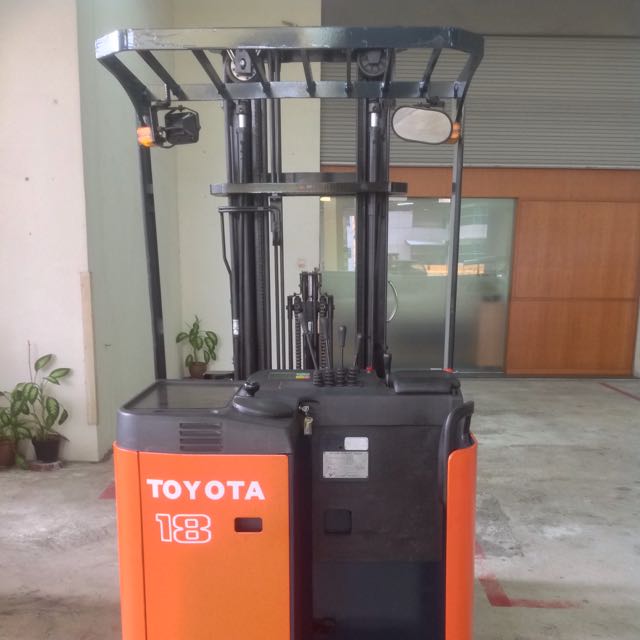 Fully-Recon Toyota 7FBR18 Reach Truck, Cars on Carousell