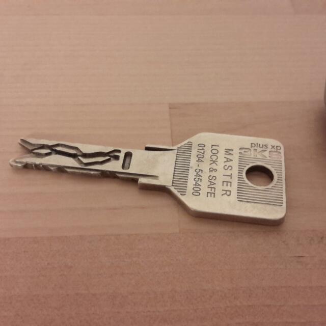 EVVA 3KS PLUS HIGH SECURITY CYLINDER LOCK 4 Keys, Furniture & Home ...