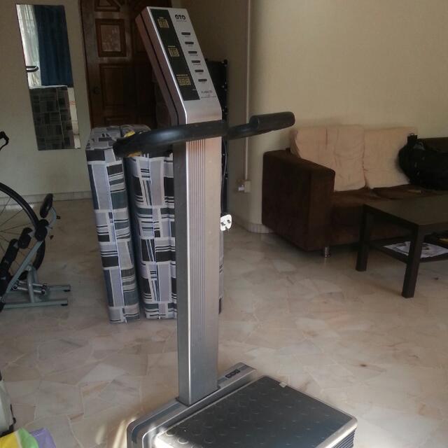 Flabelos OTO (Whole Body Vibration), Everything Else on Carousell