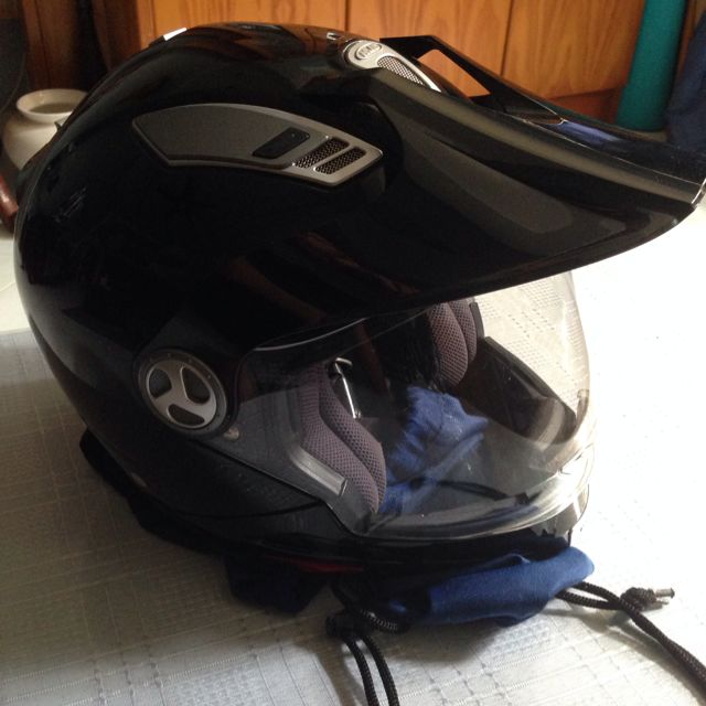 HJC IS-MULTI helmet, Cars on Carousell