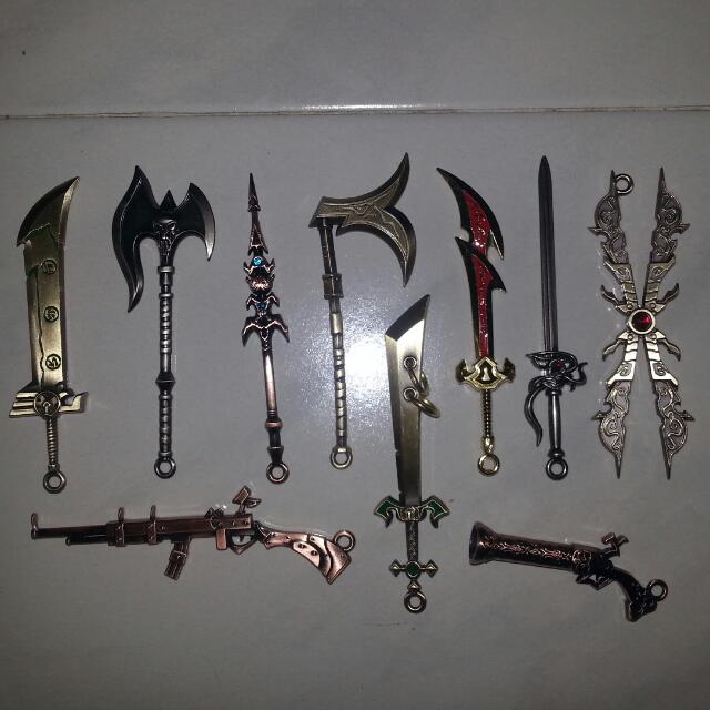 League of Legends champion weapons, Hobbies & Toys, Toys & Games on ...