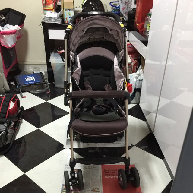 Combi Miracle Turn Stroller, Babies & Kids, Going Out, Strollers on Carousell