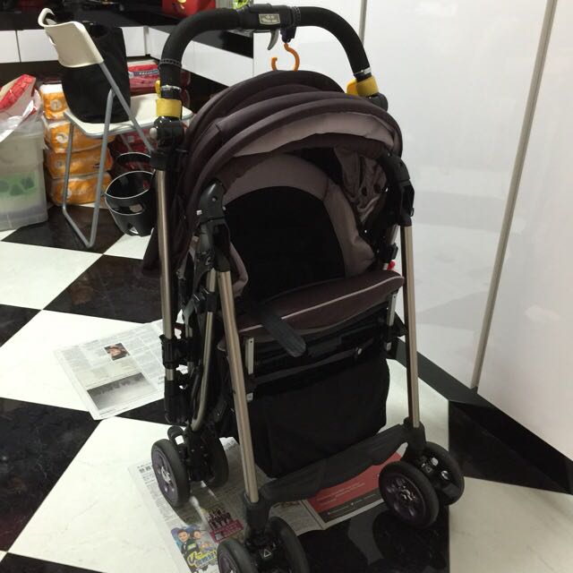 Combi Miracle Turn Stroller, Babies & Kids, Going Out, Strollers on Carousell