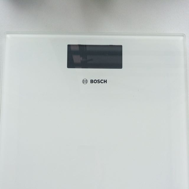 BOSCH Weighing Scale - Slim and Stylish, Health & Nutrition, Health ...