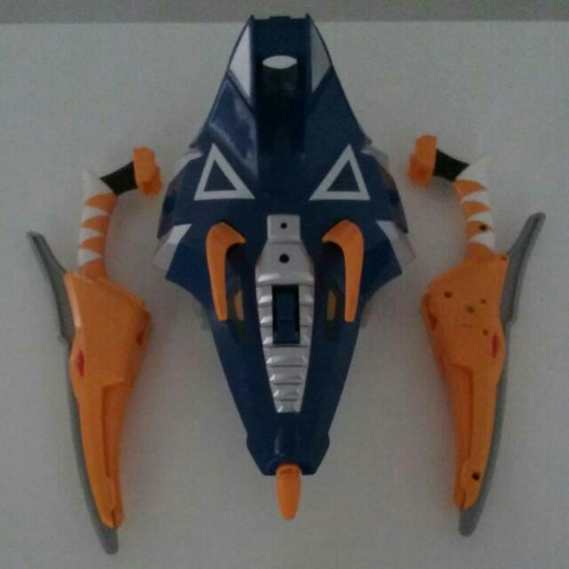 Dino Thunder Tricera Shield and Ptera Grips, Hobbies & Toys, Toys ...