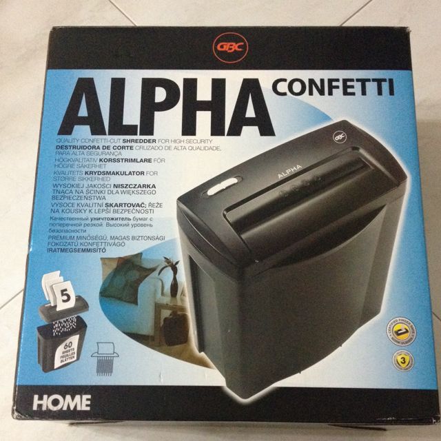 *RESERVED* Confetti-cut Shredder, Furniture & Home Living, Home Decor ...