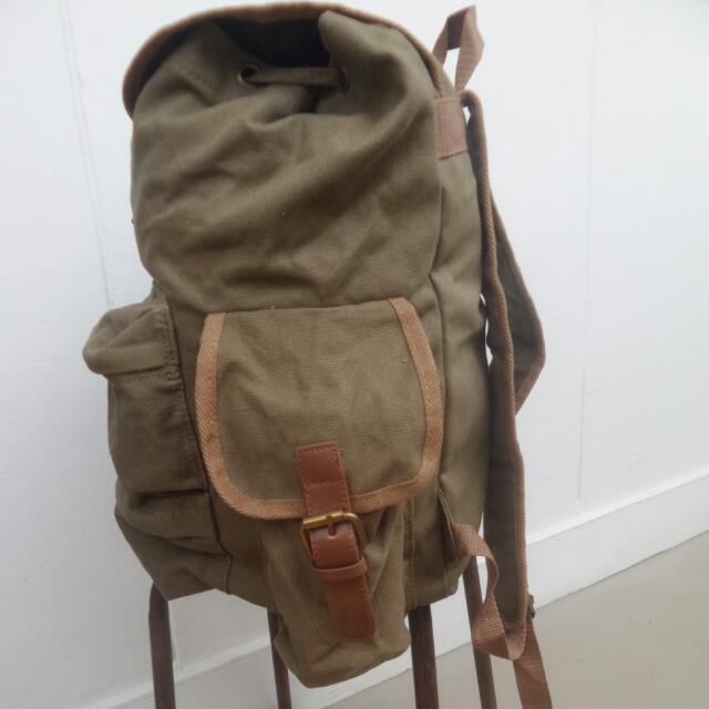 Khaki Green Heineken Haversack, Men's Fashion, Bags, Backpacks on Carousell