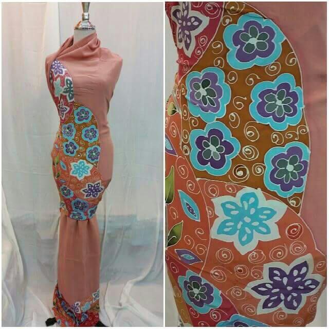 Sutera Batik Crepe, Women's Fashion, Muslimah Fashion, Kaftans & Jubahs ...