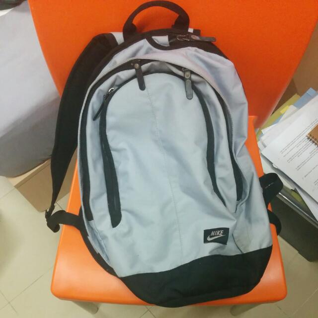 Nike Backpack Grey, Women's Fashion, Footwear, Sneakers on Carousell