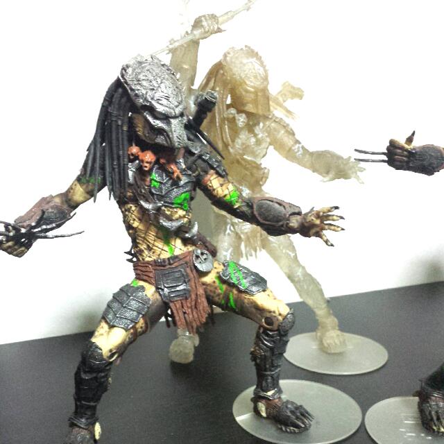 Reserved* Neca Wolf Predator Predators Alien Avp Avpr Mcfarlane Figure ...