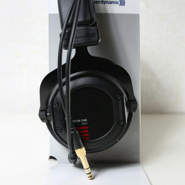 Beyerdynamic Custom One Pro, Computers & Tech, Parts & Accessories ...