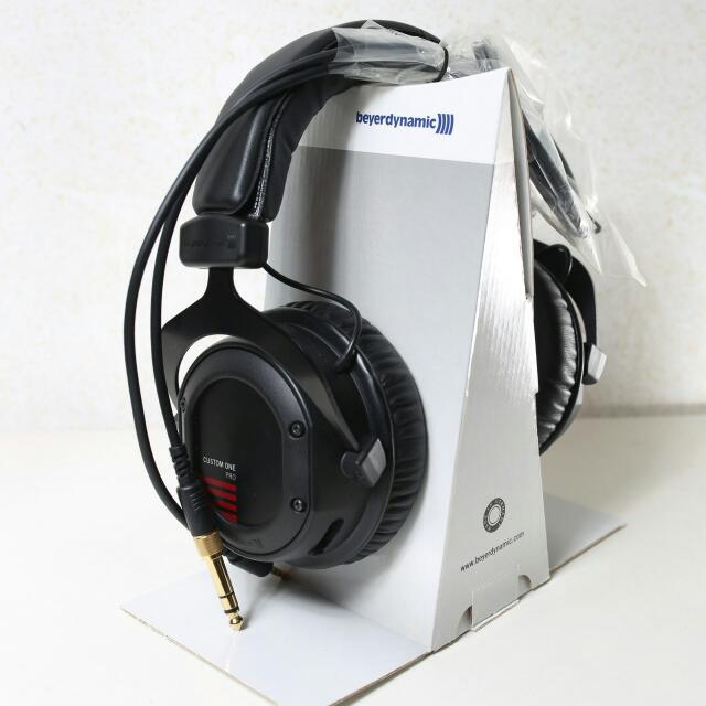 Beyerdynamic Custom One Pro, Computers & Tech, Parts & Accessories ...
