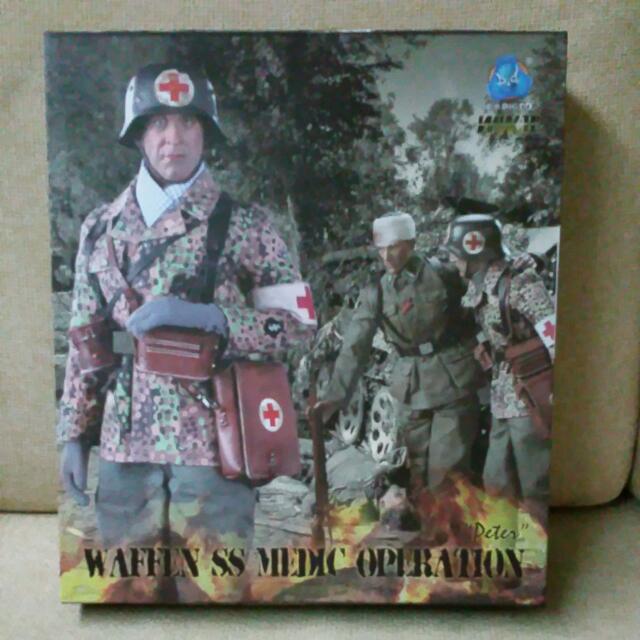 DiD Waffen SS Medic Operation (Hot Toys Sideshow soldier story 3R WWII ...