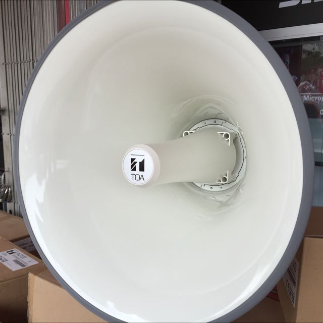 Toa Horn Speaker, Women's Fashion, Muslimah Fashion, Accessories on ...