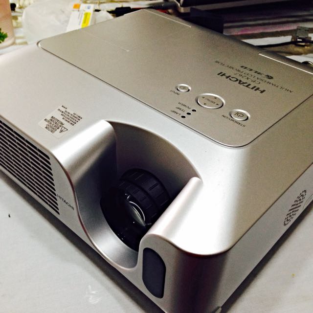 Hitachi CP-X267 LCD Projector, TV & Home Appliances, TV & Entertainment ...