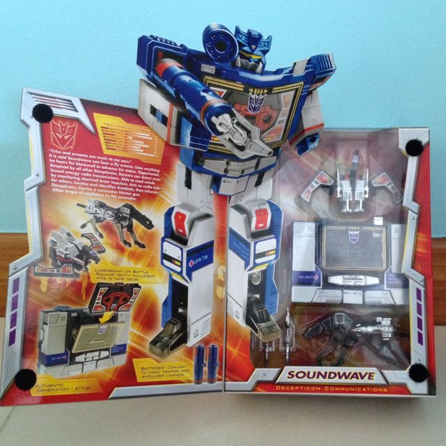 Commemorative Edition Transformers Decepticon Soundwave, Hobbies & Toys ...