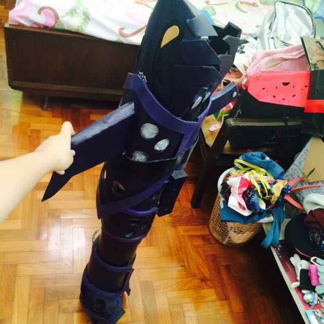 Jinx Fish Bones Weapon Gun, Hobbies & Toys, Memorabilia & Collectibles ...