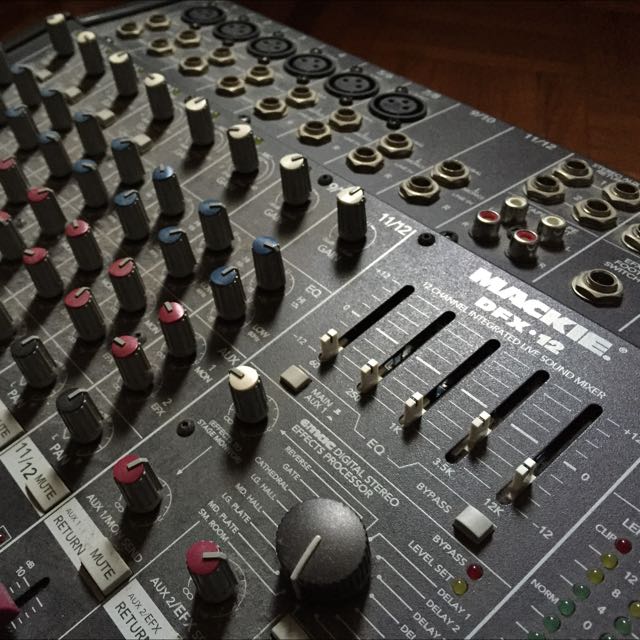 Mackie DFX 12 Mixer, Audio, Soundbars, Speakers & Amplifiers on Carousell