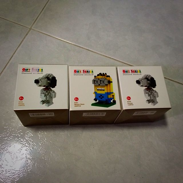 Nano blocks (snoopy and Minion), Hobbies & Toys, Toys & Games on Carousell