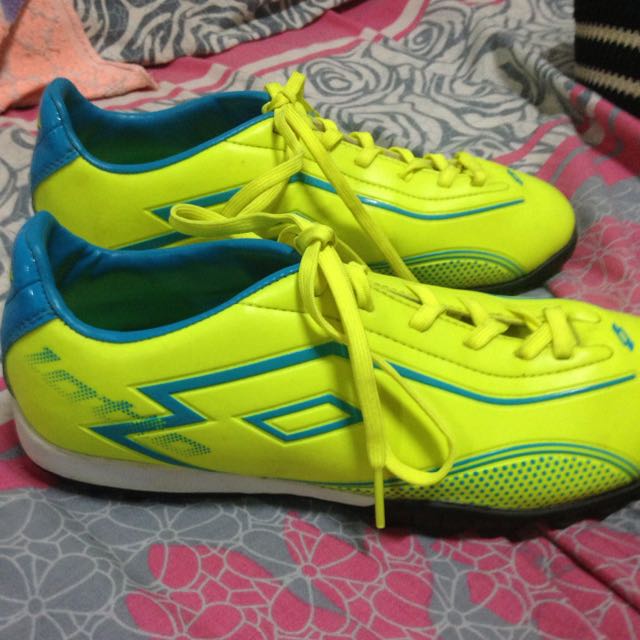 Lotto Shoe, Women's Fashion, Footwear, Shoe inserts on Carousell