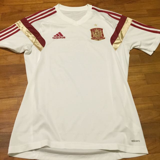 Spain Training Kit 2014, Sports Equipment, Other Sports Equipment and ...
