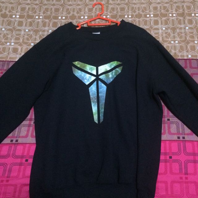 Kobe Bryant Sweater, Men's Fashion, Activewear on Carousell