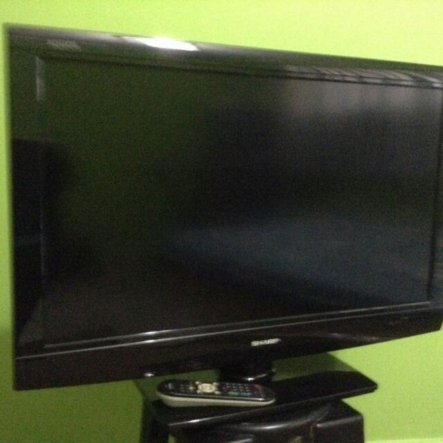 Sharp Aquos 32" LCD TV, Furniture & Home Living, Furniture, TV Consoles ...