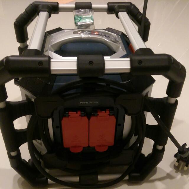 BOSCH Subwoofer Power Box 360 Jobsite AM/FM Stereo With 360 Degree ...