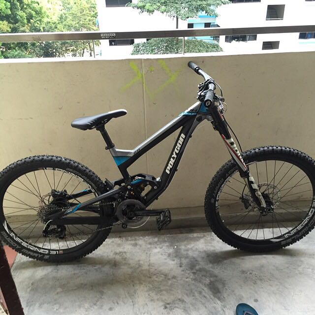 Polygon Collosus Dh 2014 (reserved), Sports Equipment, Bicycles & Parts ...