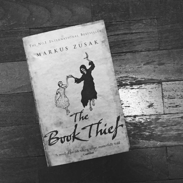 The Book Thief -- Markus Zusak, Hobbies & Toys, Books & Magazines ...