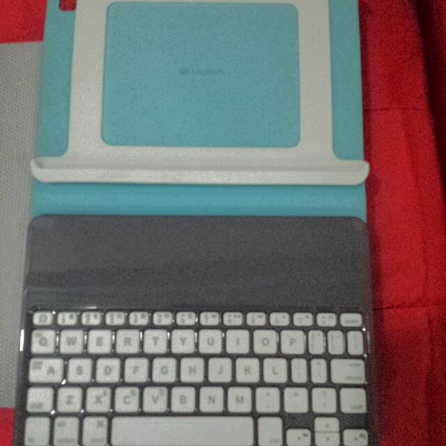 Logitec Mini Ipad Keyboard Folio Computers And Tech Parts And Accessories