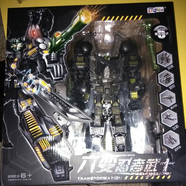 KO Hexatron Transformers Sixshot, Hobbies & Toys, Toys & Games on Carousell