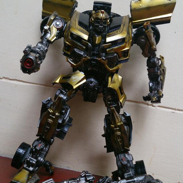Transformers DOTM Leader Class Bumblebee Repaint.., Hobbies & Toys ...