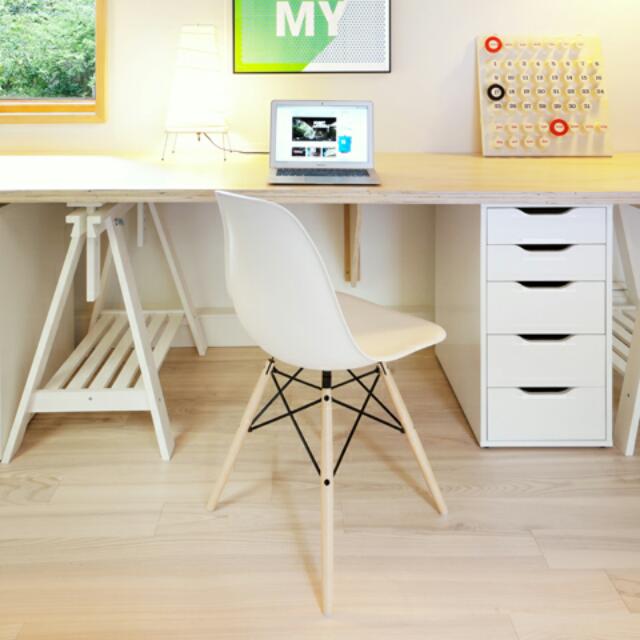 Eames Design Chair, Furniture & Home Living, Furniture, Chairs on Carousell