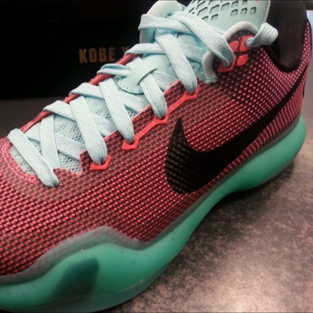 Kobe X Low, Women's Fashion, Footwear, Sneakers on Carousell
