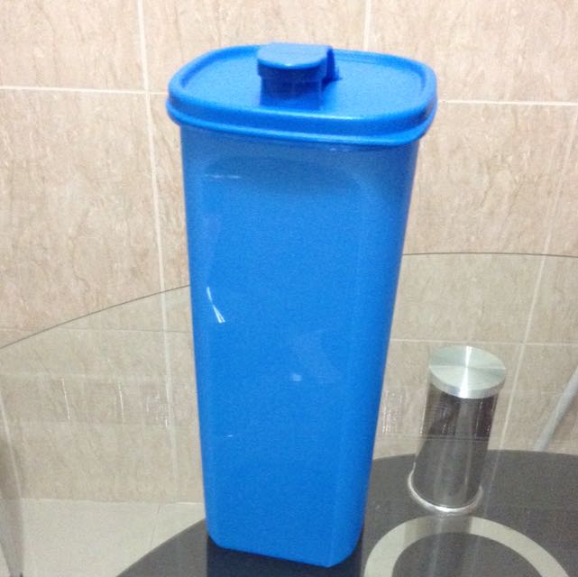 Tupperware Water Tumbler 2L, TV & Home Appliances, Kitchen Appliances ...