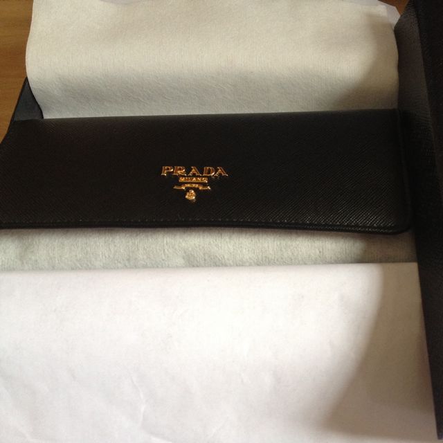 Authentic Brand-new Prada Saffiano Tri-colour Wallet, Luxury, Bags ...