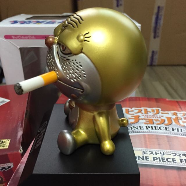 Doraemon Gold Smoking, Hobbies & Toys, Toys & Games on Carousell