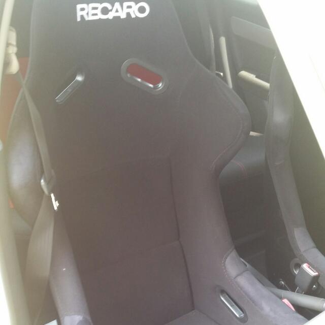 1 Pair Recaro Full Bucket Seat, Cars on Carousell