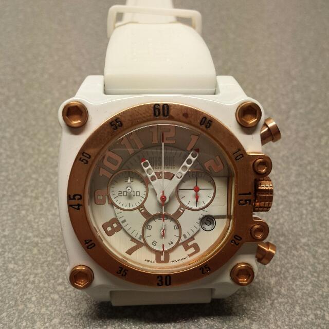 Offshore Limited Watch (White & Rose Gold), Women's Fashion, Watches ...