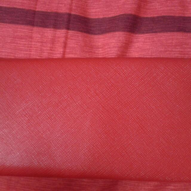 Daiso Red Wallet, Women's Fashion, Bags & Wallets, Wallets & Card ...