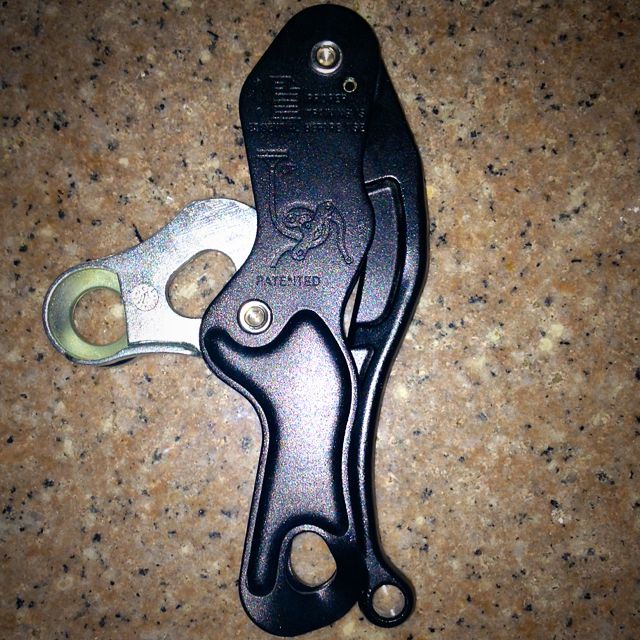 Iblock Camp Descender, Sports Equipment, Sports & Games, Water Sports ...