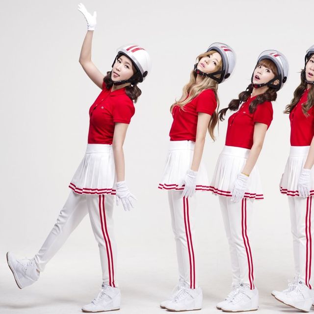 Crayon pop A3 Poster( Base on Bar Bar Bar), Hobbies & Toys, Memorabilia ...