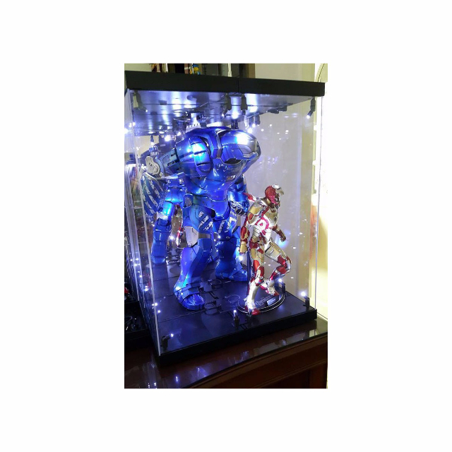 Magic Box - MB06 Arcylic Display Case with Lights. NOT GOB , LEGEND ...