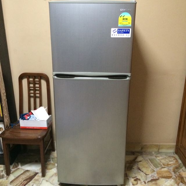 Used Samsung RT-30 MBSS Fridge Freezer, Furniture & Home Living ...
