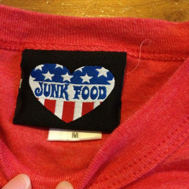 Authentic Junk food Red Froot Loops Bird Tee, Women's Fashion, Tops ...