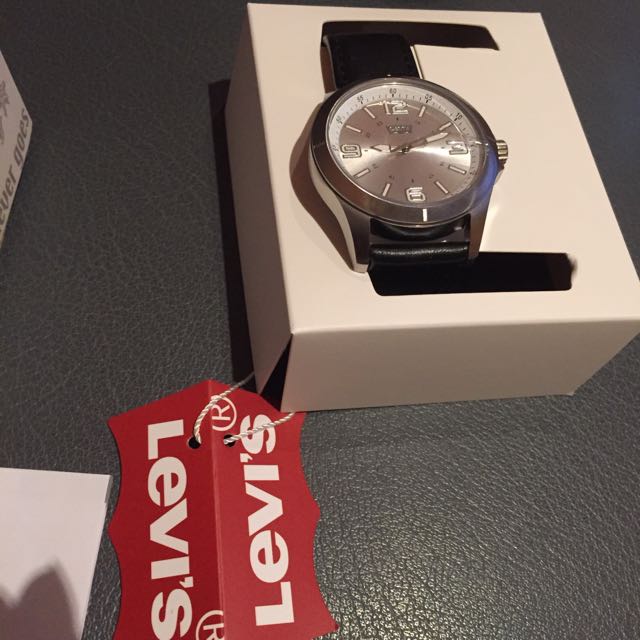 Levi's Watch, Mobile Phones & Gadgets, Wearables & Smart Watches on ...