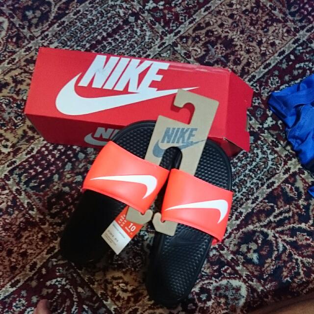 BNIB Nike Benassi Swoosh Flip Flops, Women's Fashion, Footwear ...
