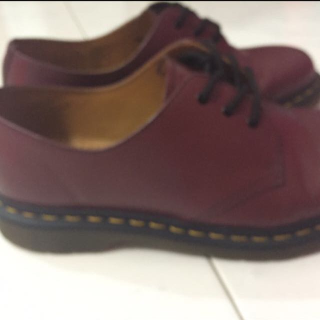 Dr Martens Low Cut, Men's Fashion, Footwear, Boots on Carousell