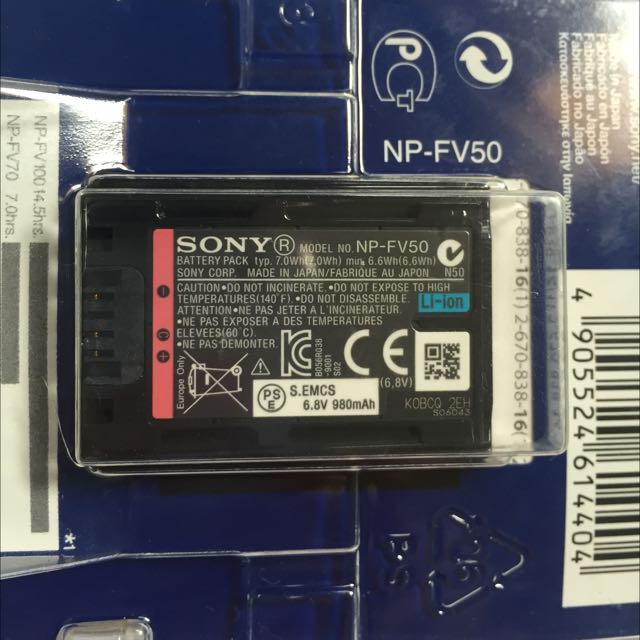 Sony handycam NP-FV50 rechargeable battery pack, Photography on Carousell